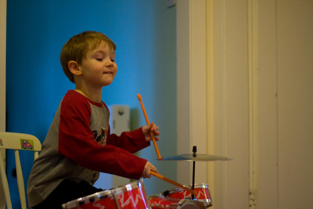 Quel est l'Âge Idéal Pour Débuter la Batterie